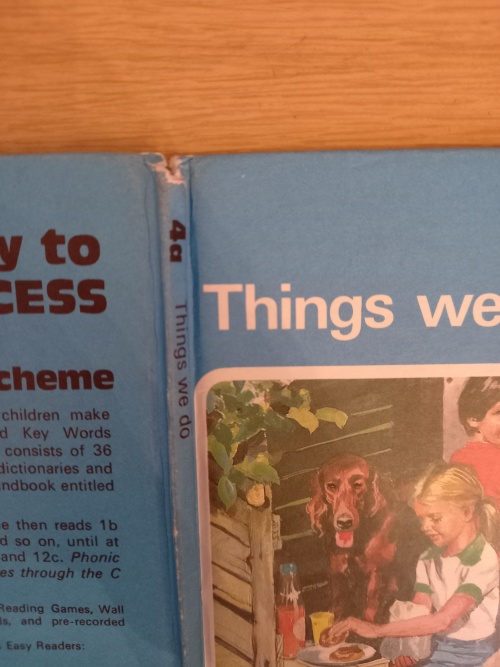 Key Words Reading Scheme THINGS WE DO Ladybird (1978) - NorthbyNorth