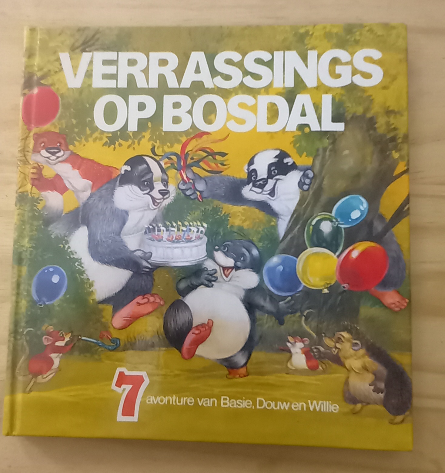 Verrassings op Bosdal 7 Avonture van Basie Douw en Willie - Lucy ...